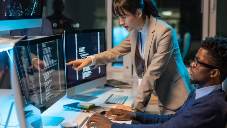 Big Booty Tech Nerd | Digital World - Diatm